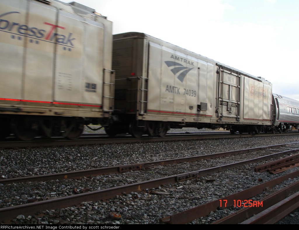 AMTK 74039 Reefer on the rear of Amtrak Train #48